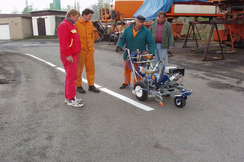 LineLazer IV 3900 | HARDMAN UH a.s.